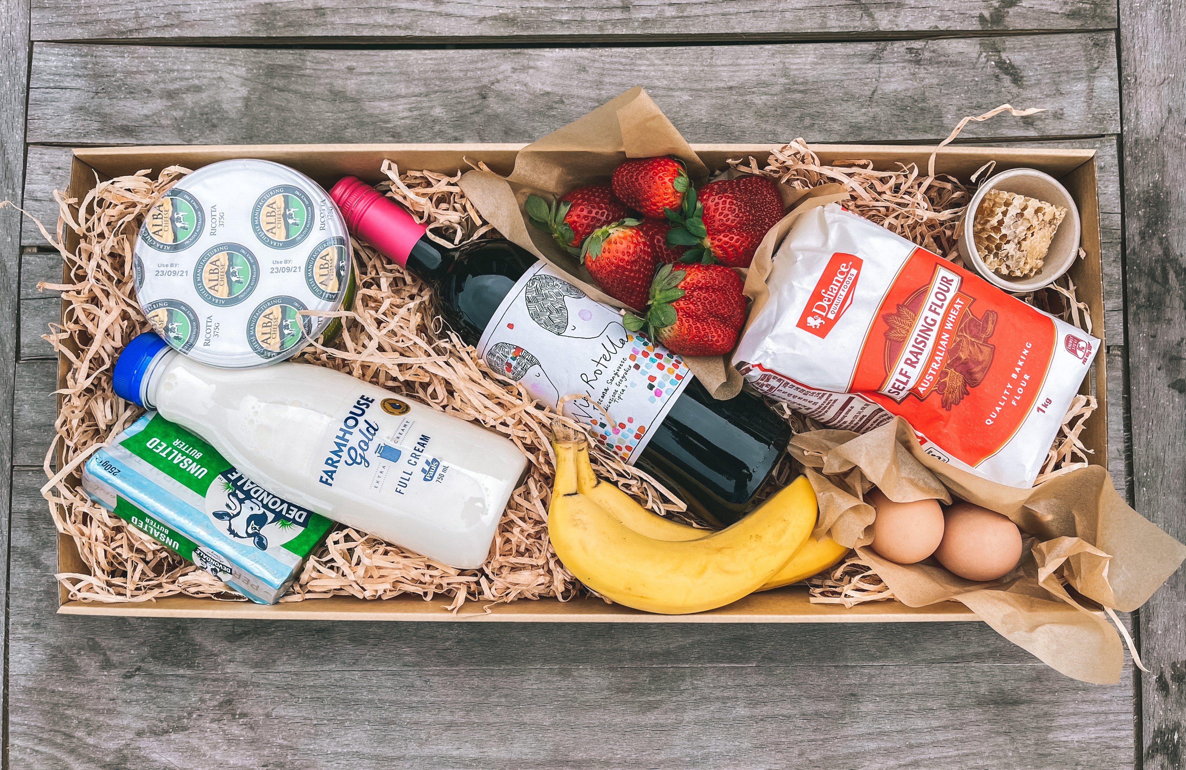 Banana Pancake Hamper – Charcuterie To You